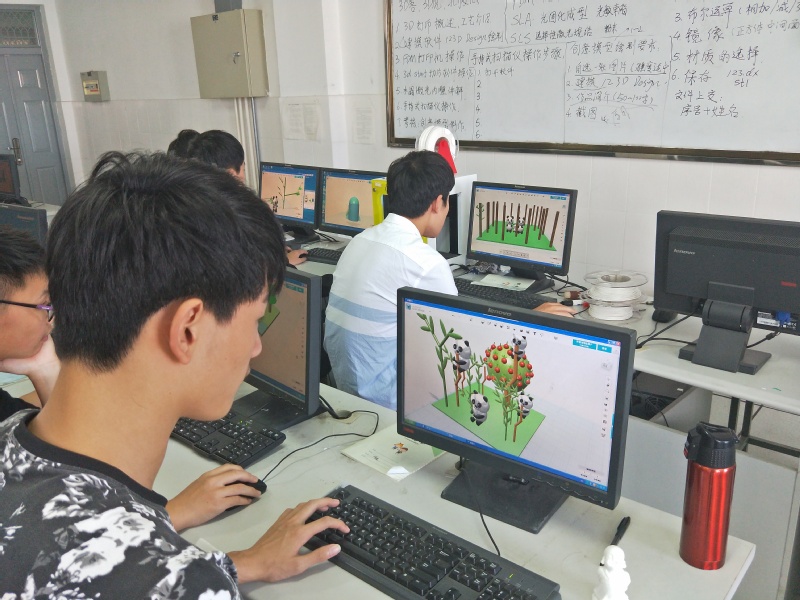 我校3d打印研究所2018下半年校外培训工作启动
